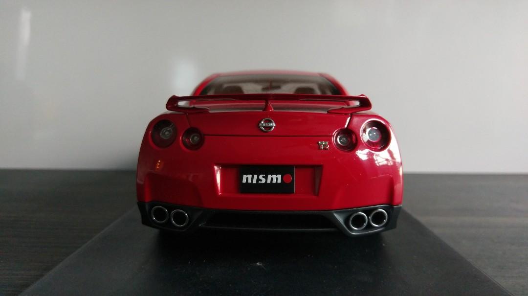 *CNY Sales* 1/18 Custom Autoart Nissan R35 GT-R Wif Nismo Decals (Red ...