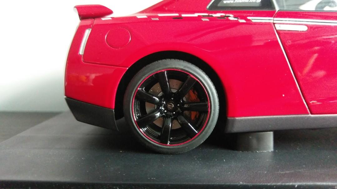 *CNY Sales* 1/18 Custom Autoart Nissan R35 GT-R Wif Nismo Decals (Red ...