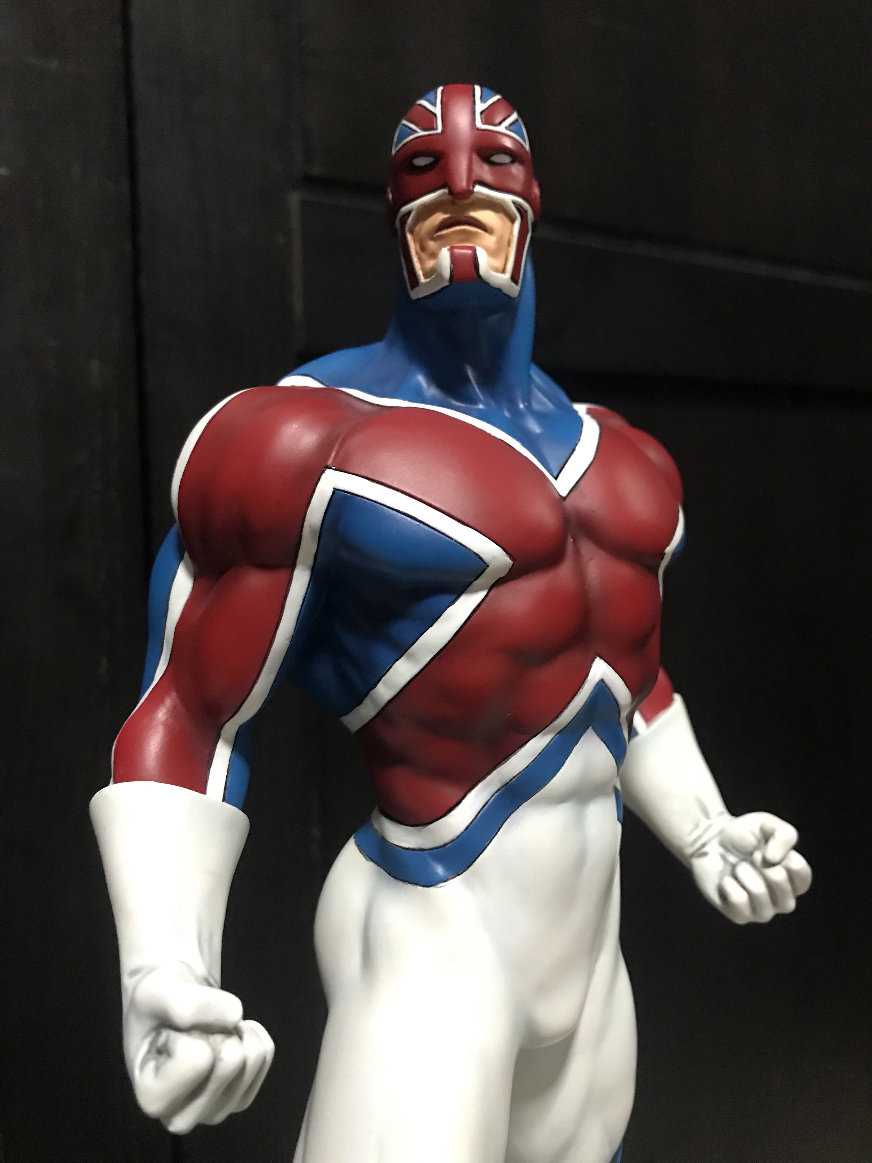 Bowen Designs Captain Britain Statue, Hobbies & Toys, Toys & Games on ...