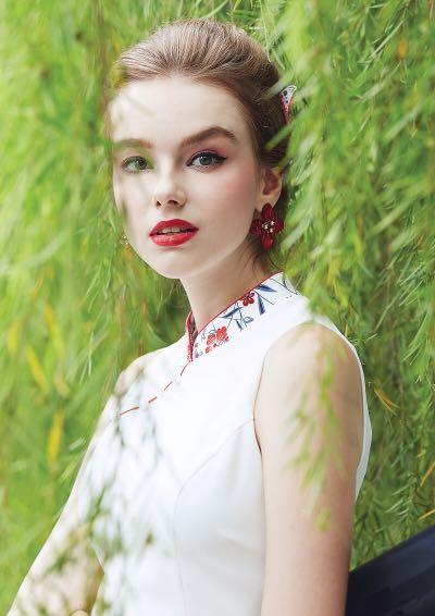 INTOXIQUETTE *INTQ LABEL* ESTENE FLORAL CHEONGSAM IN RED in M, Women's ...