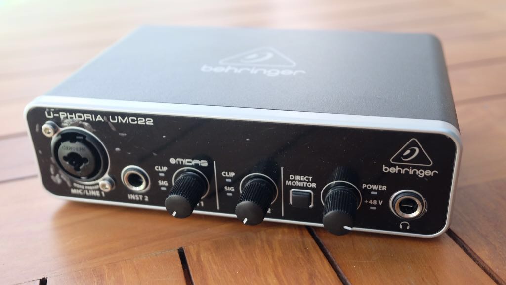 Audio interface Behringer UMC22 + Behringer 4 channel headphone amp ...