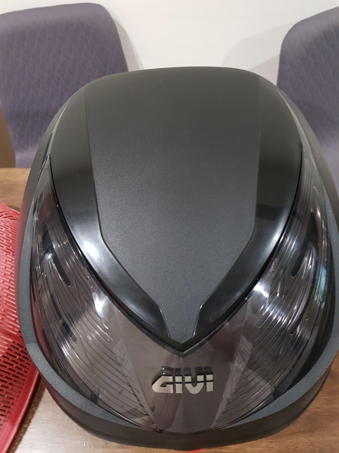 Givi Box Original, Motorbikes on Carousell