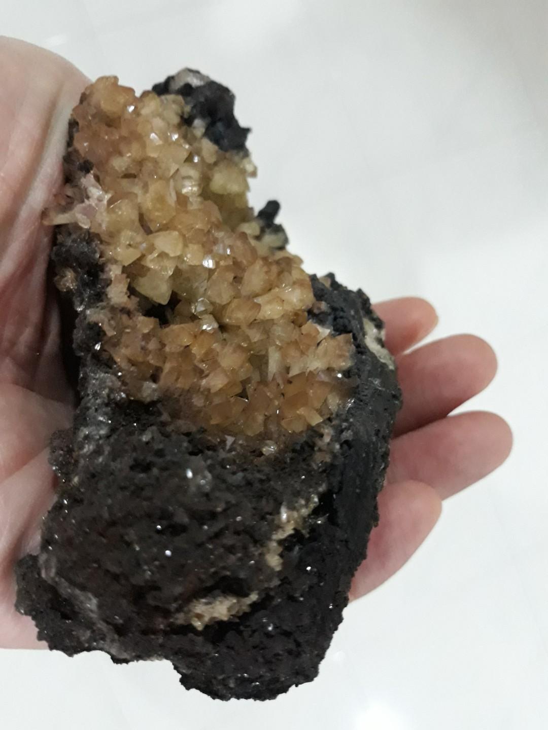 Minerals: Adamite, Women's Fashion, Jewelry & Organisers, Precious ...