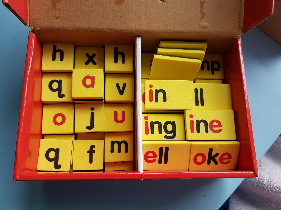 Scholastic Word Family Tiles (Literacy Manipulatives), Hobbies & Toys ...