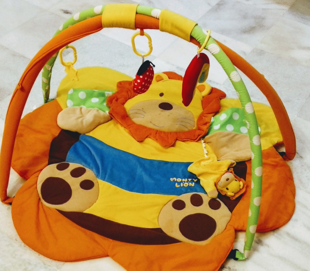 Simple Dimple Baby Play Matt Lion, Babies & Kids, Bathing & Changing ...