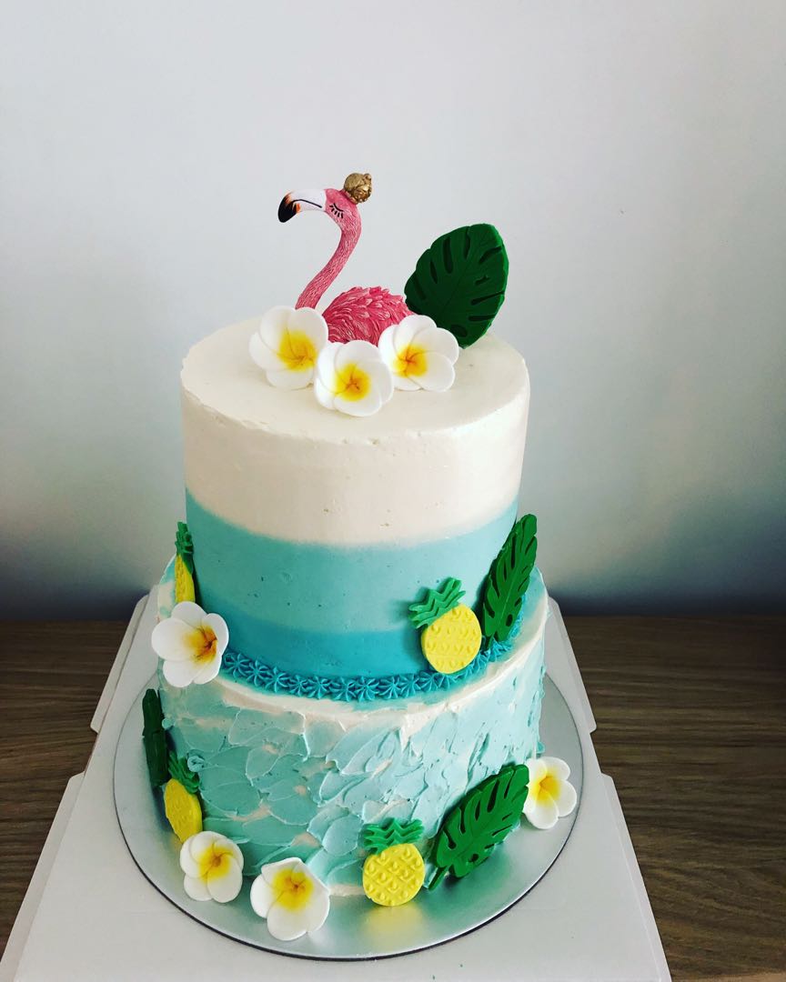 Flamingo theme Cake, Food & Drinks, Homemade Bakes on Carousell