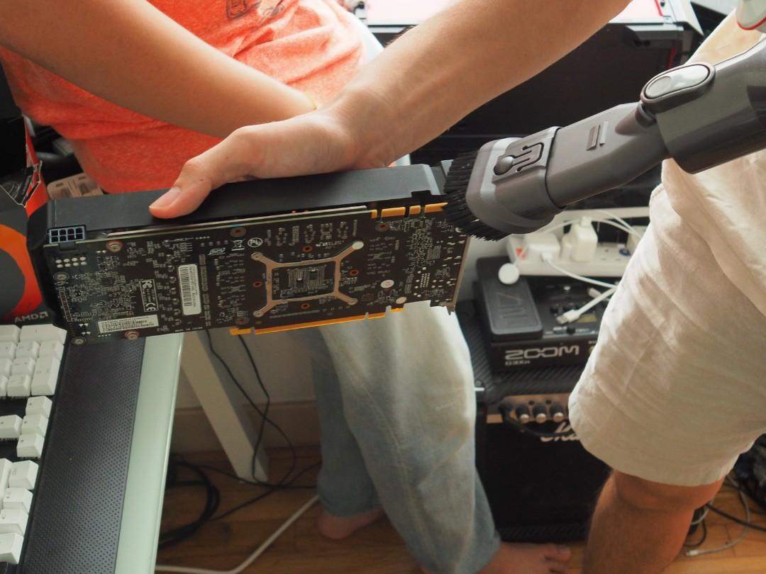 [FREE DELIVERY AND COLLECTION FOR SFF DESKTOPS] Cleaning/Maintenance ...