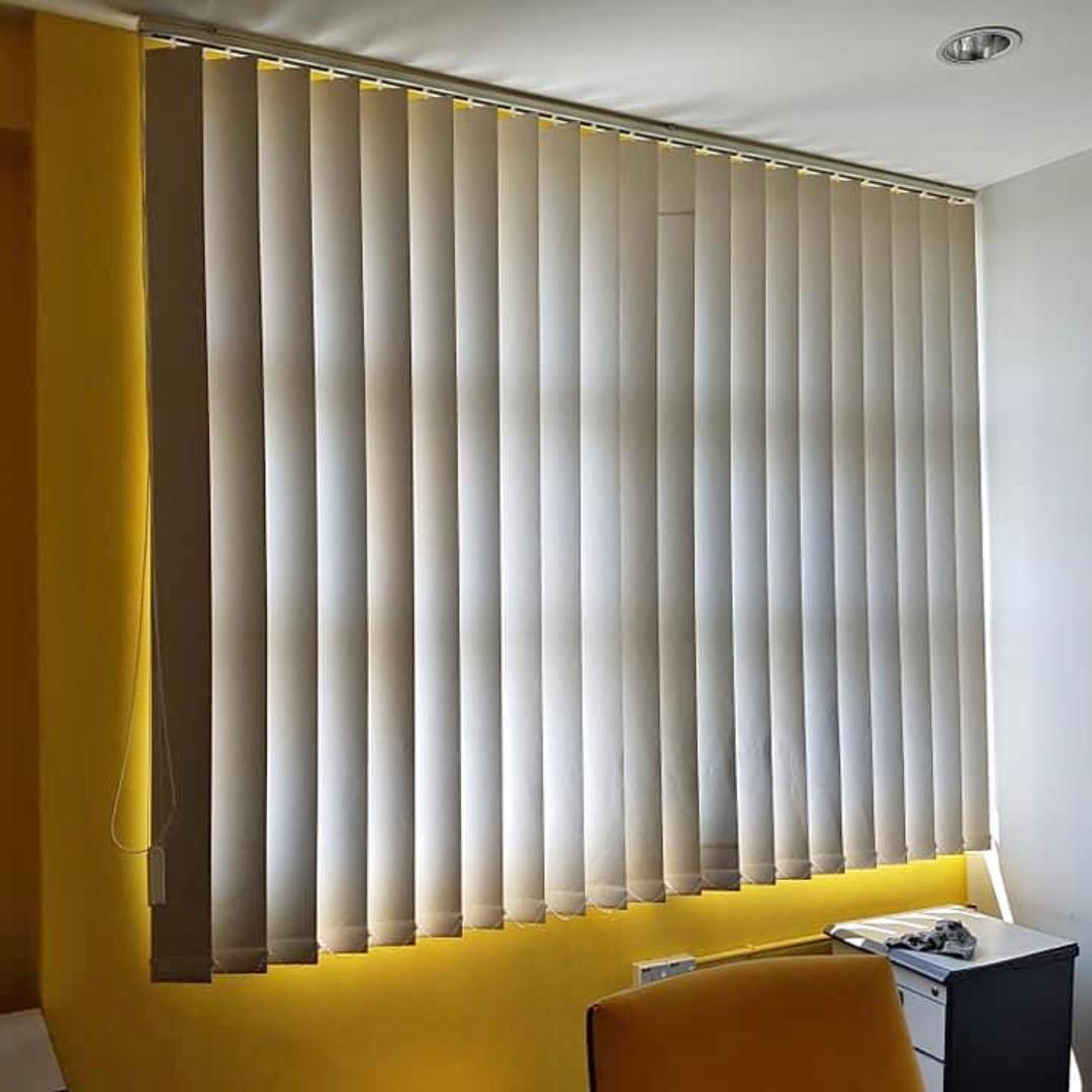 PEMASANGAN VERTICAL DAN ROLLER BLIND, Services, Home Services, Renovations on Carousell
