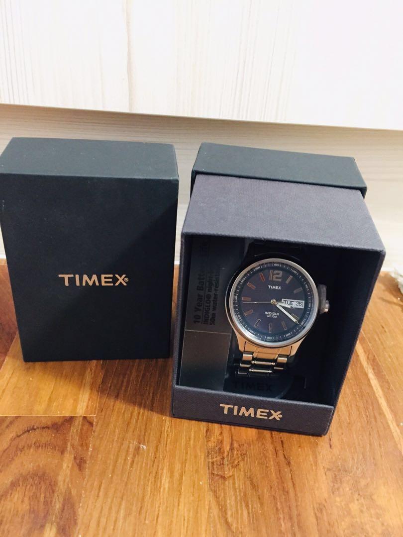 Timex Watch - Indiglo Night Light WR50 with 10 year Battery Life ...
