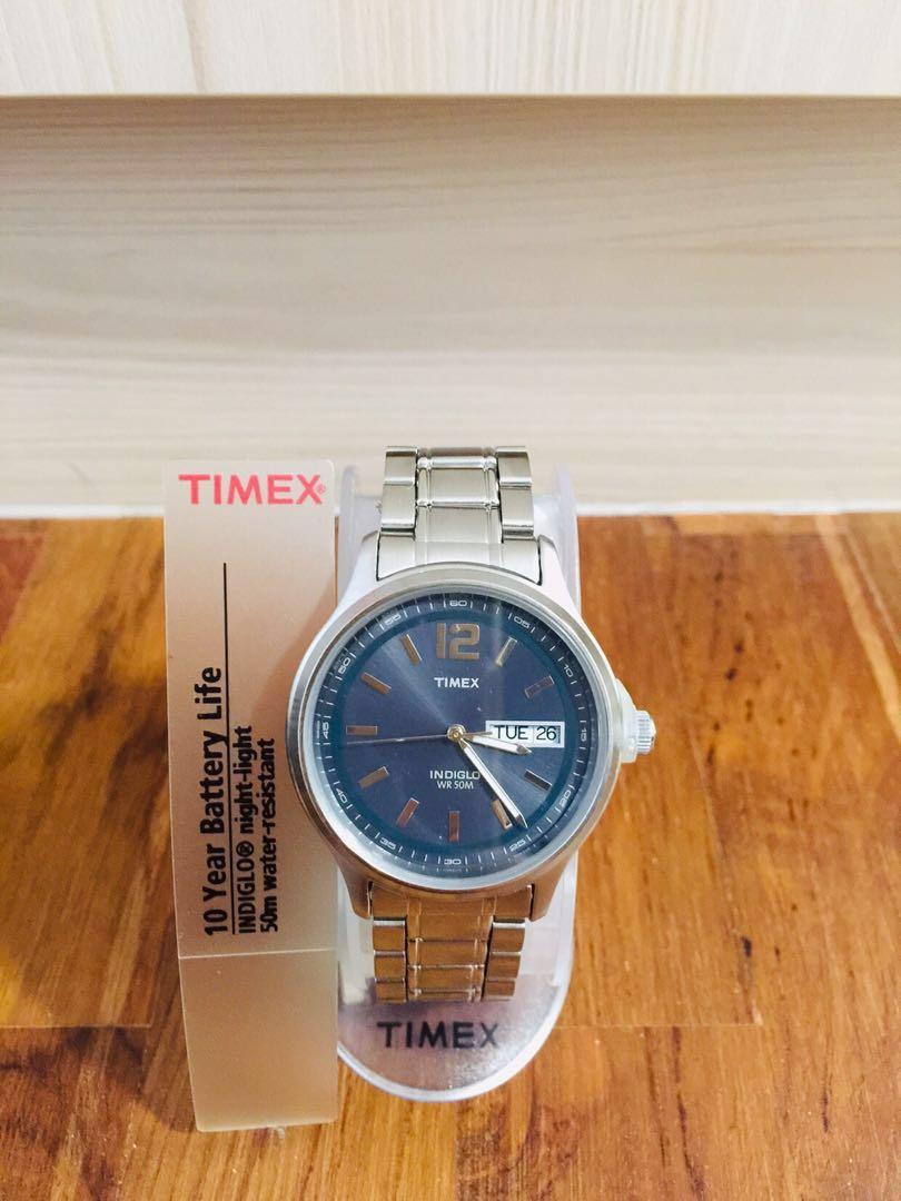 Timex Watch - Indiglo Night Light WR50 with 10 year Battery Life ...