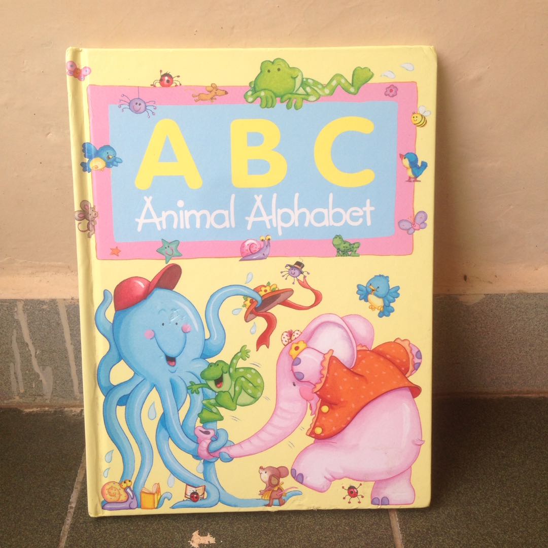 Buku Anak A B C Animal Alphabet Brown Watson England, Buku & Alat Tulis ...