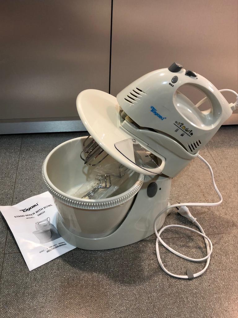 Cake mixer, TV & Home Appliances, Kitchen Appliances, Hand & Stand ...