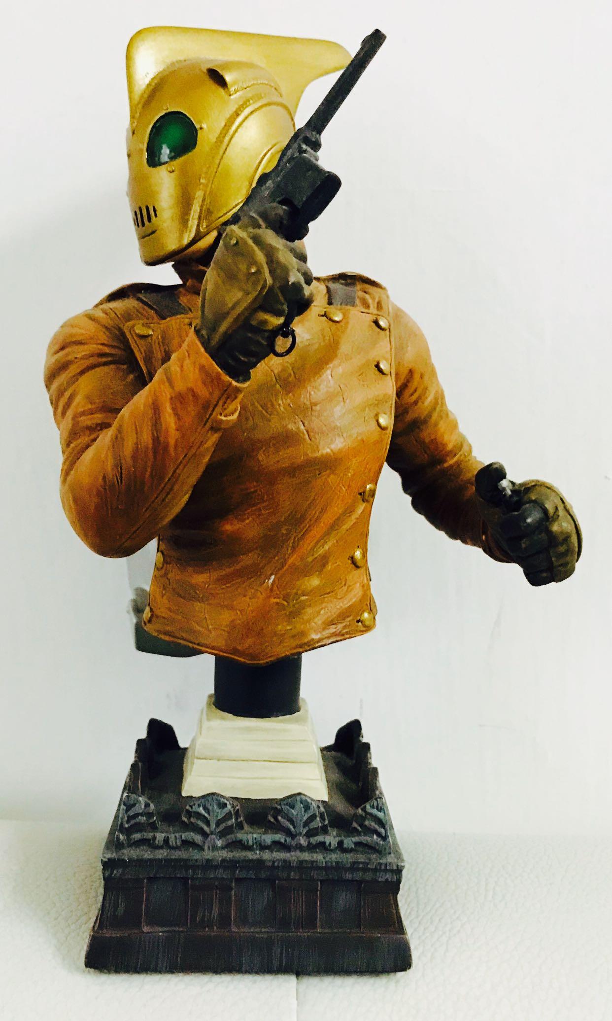 “SALE” DISNEY SHOWCASE THE ROCKETEER BUST # 97/1000 “SALE”, Hobbies ...