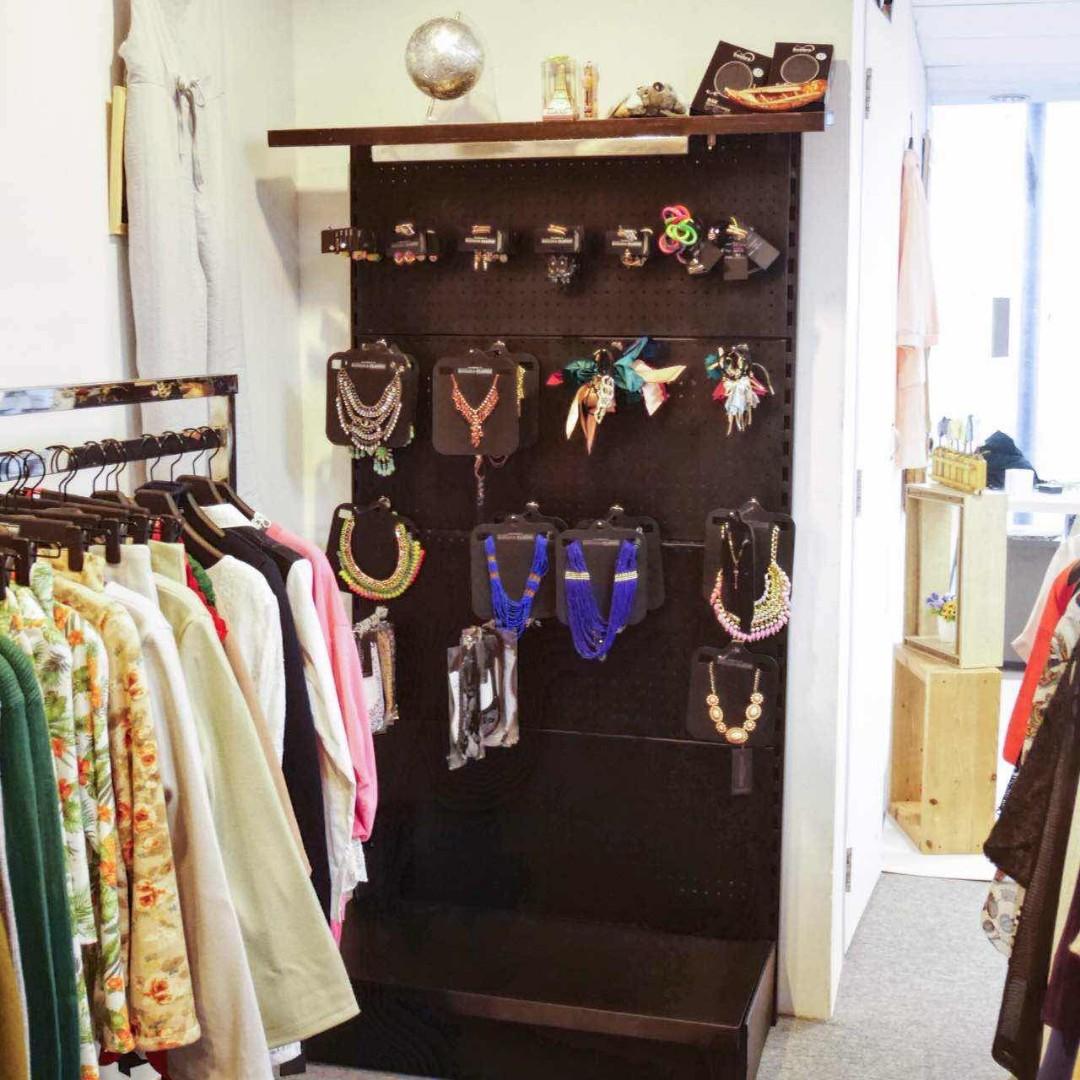 Accesories Rack, Furniture & Home Living, Bathroom & Kitchen Fixtures ...