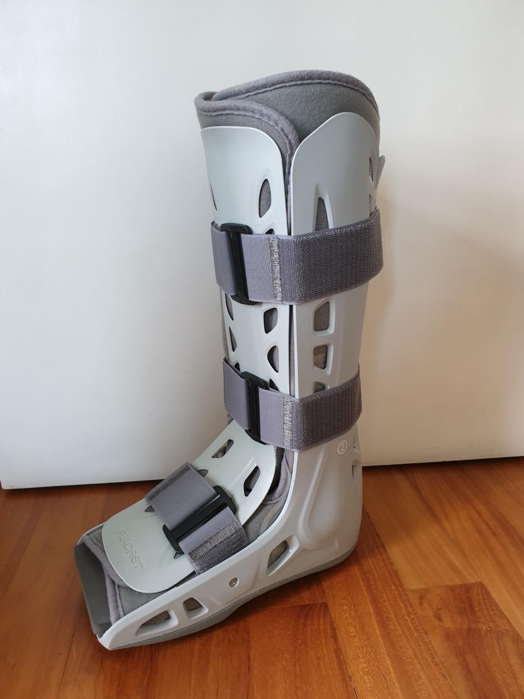 Aircast boots (Medium size), Health & Nutrition, Assistive ...