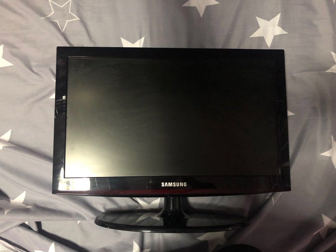 Samsung 20++ inch TV, TV & Home Appliances, TV & Entertainment, TV on ...