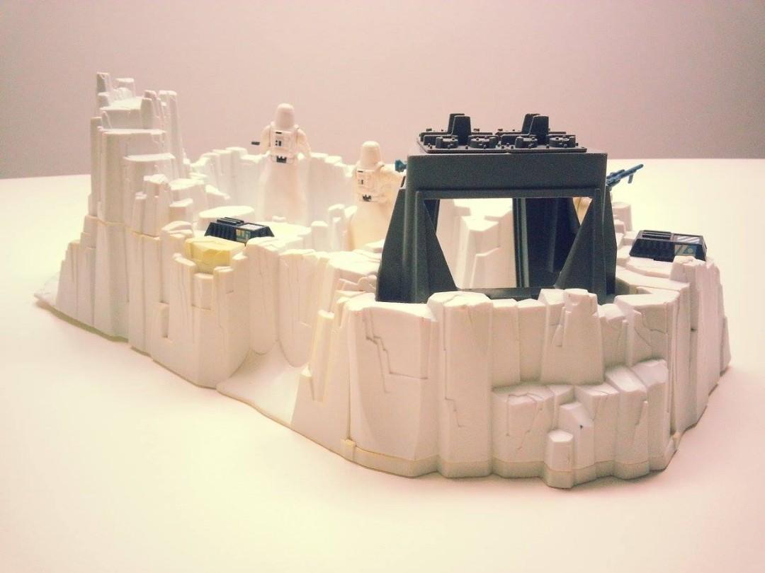 Star Wars Vintage Kenner Hoth Imperial Attack Base Playset, Hobbies ...