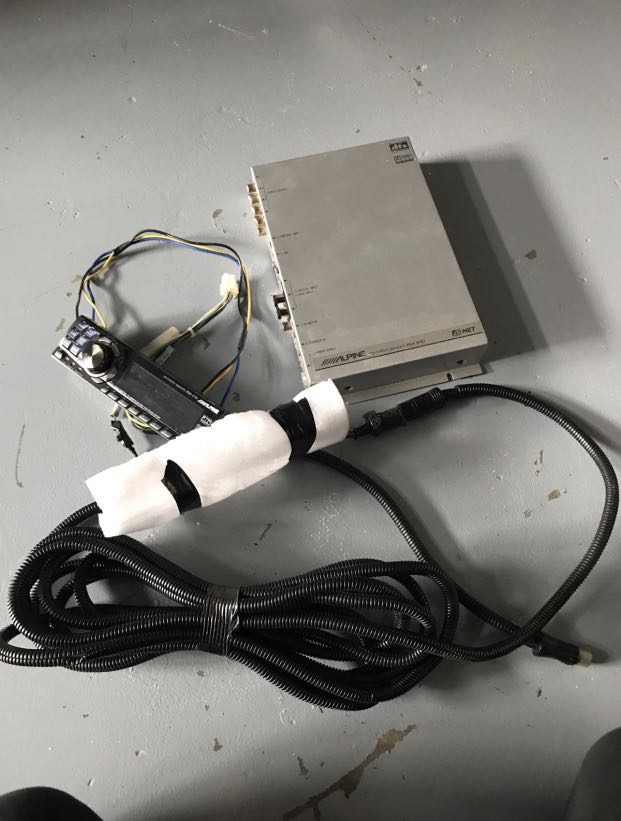 Alpine H701 + Controller, Car Accessories, Accessories on Carousell