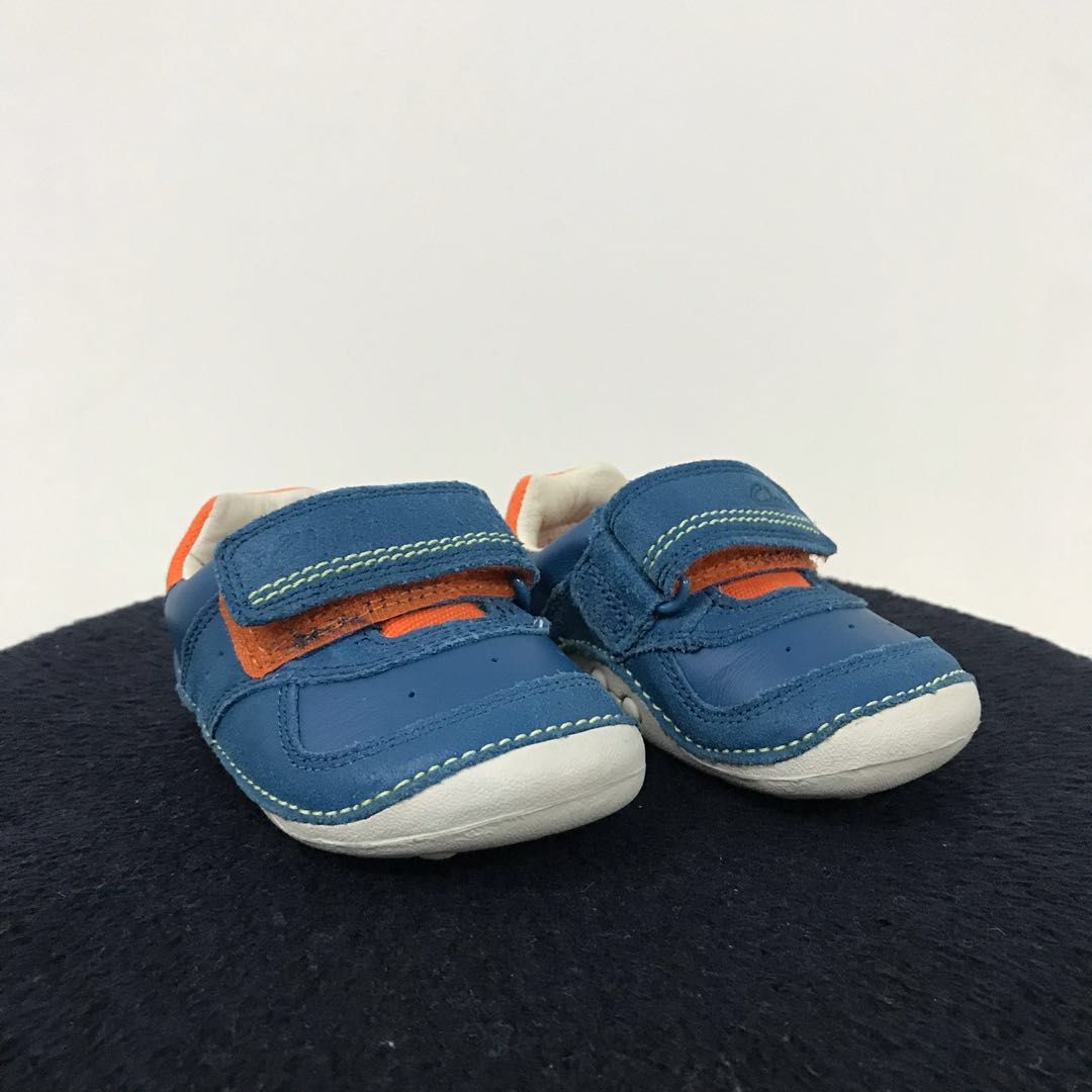 Clarks Tiny Tay Babies, Babies & Kids, Babies & Kids Fashion on Carousell