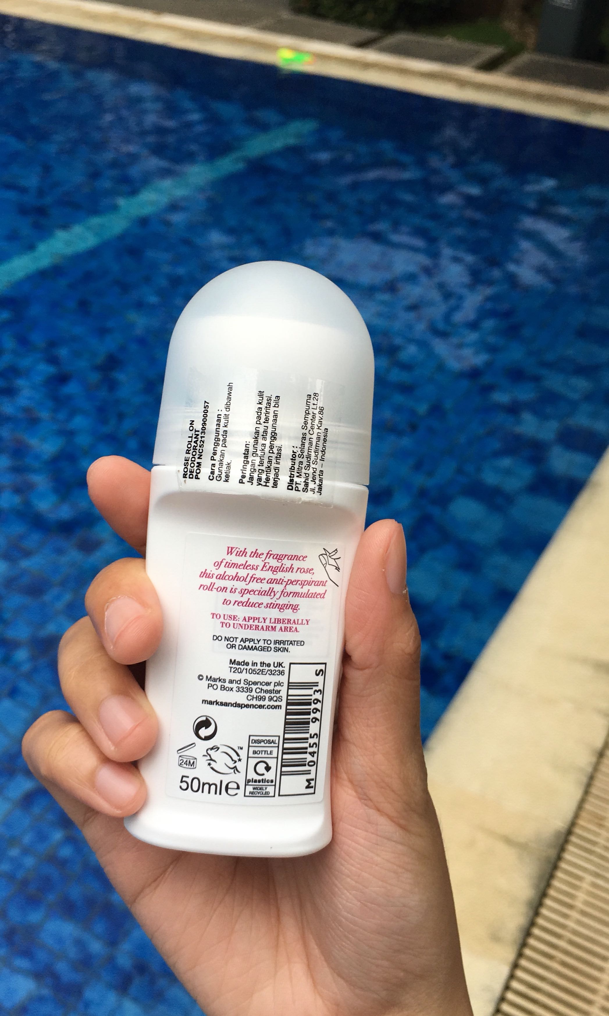 Marks & Spencer Deodorant Roll-on, Kesehatan & Kecantikan, Kulit, Sabun ...