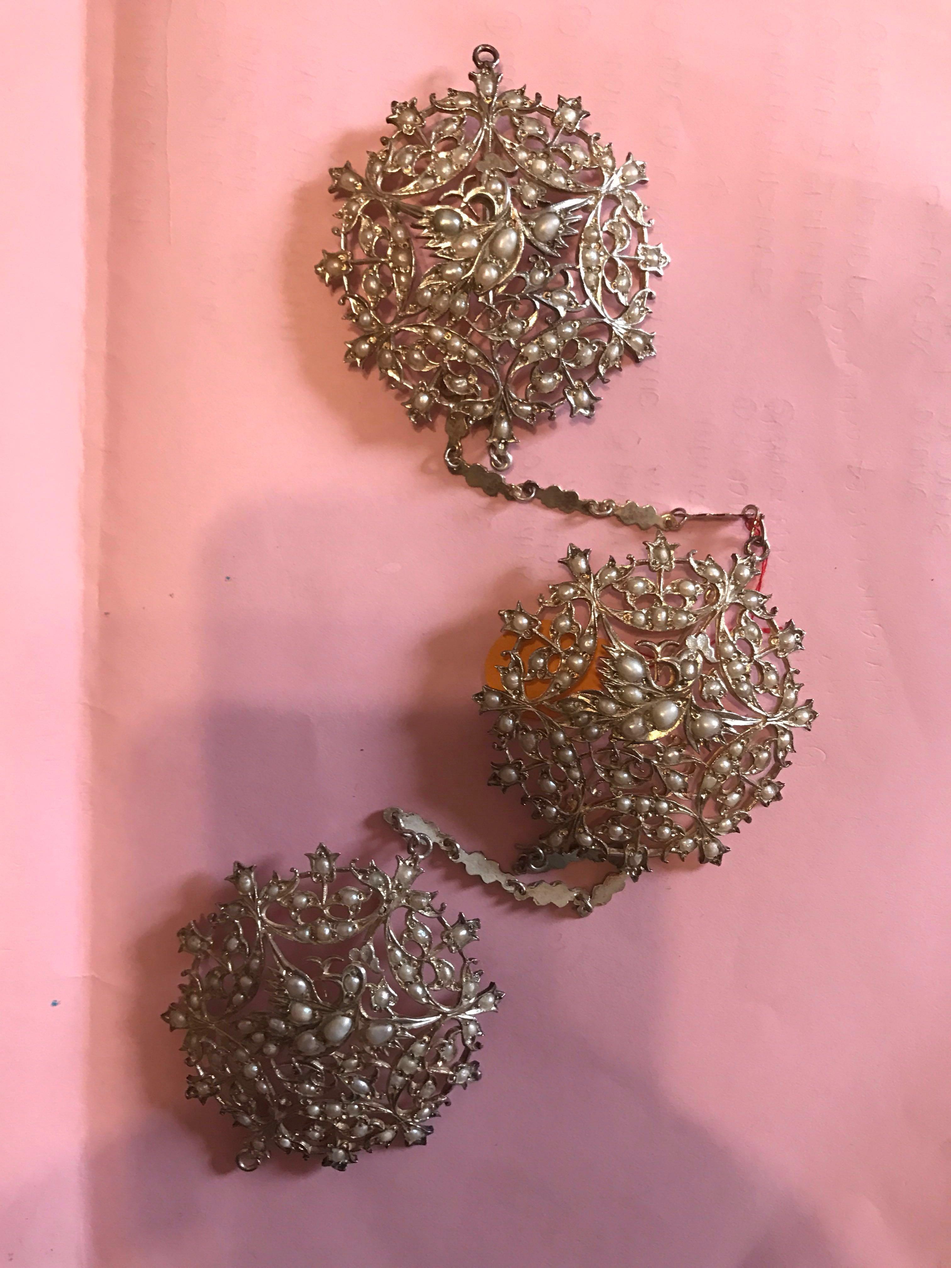 Peranakan Styled Silver Kerosang C/W Silver Plated Box, Women's Fashion ...