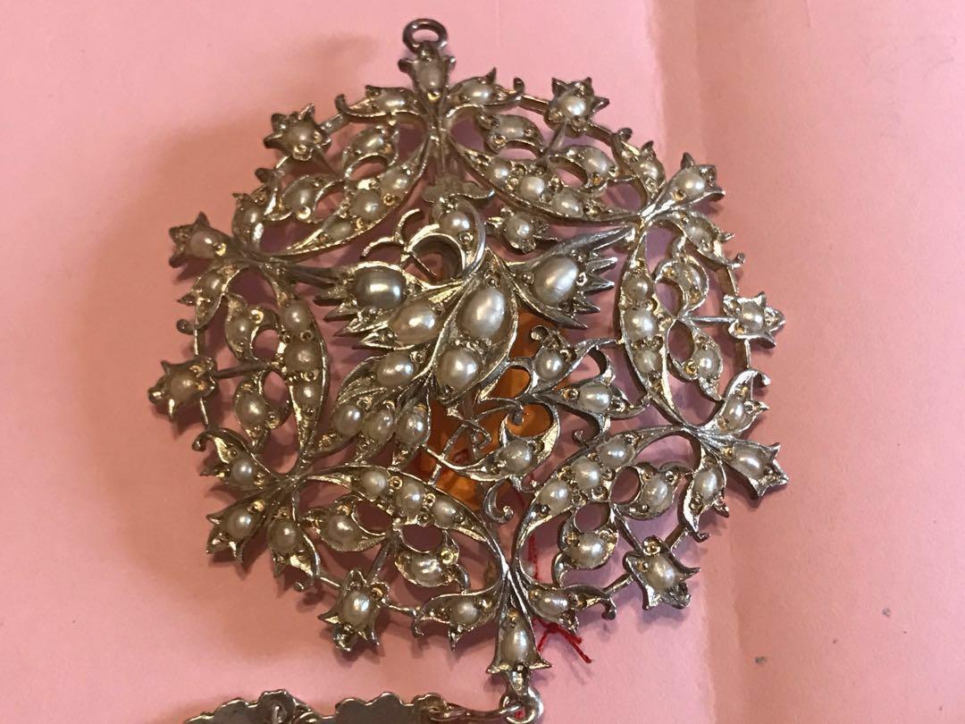 Peranakan Styled Silver Kerosang C/W Silver Plated Box, Women's Fashion ...