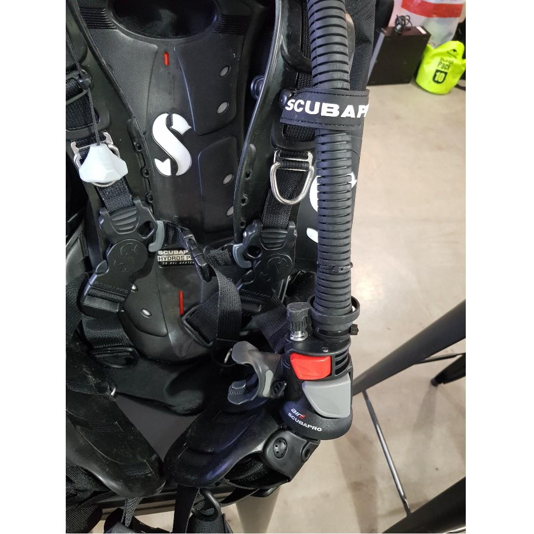 Scubapro Hydros Pro BCD (Small) Black (with Air2 5th Gen. Inflator Reg ...