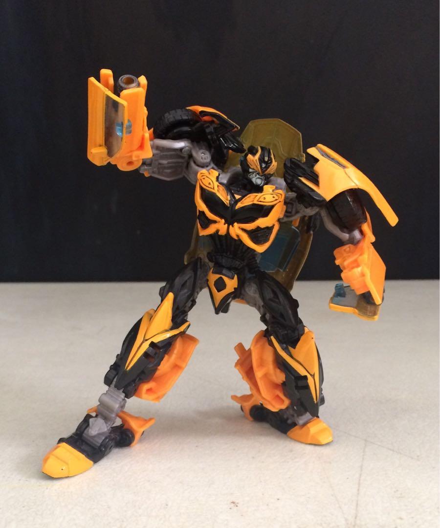 Transformers AOE Bumblebee, Hobbies & Toys, Toys & Games on Carousell