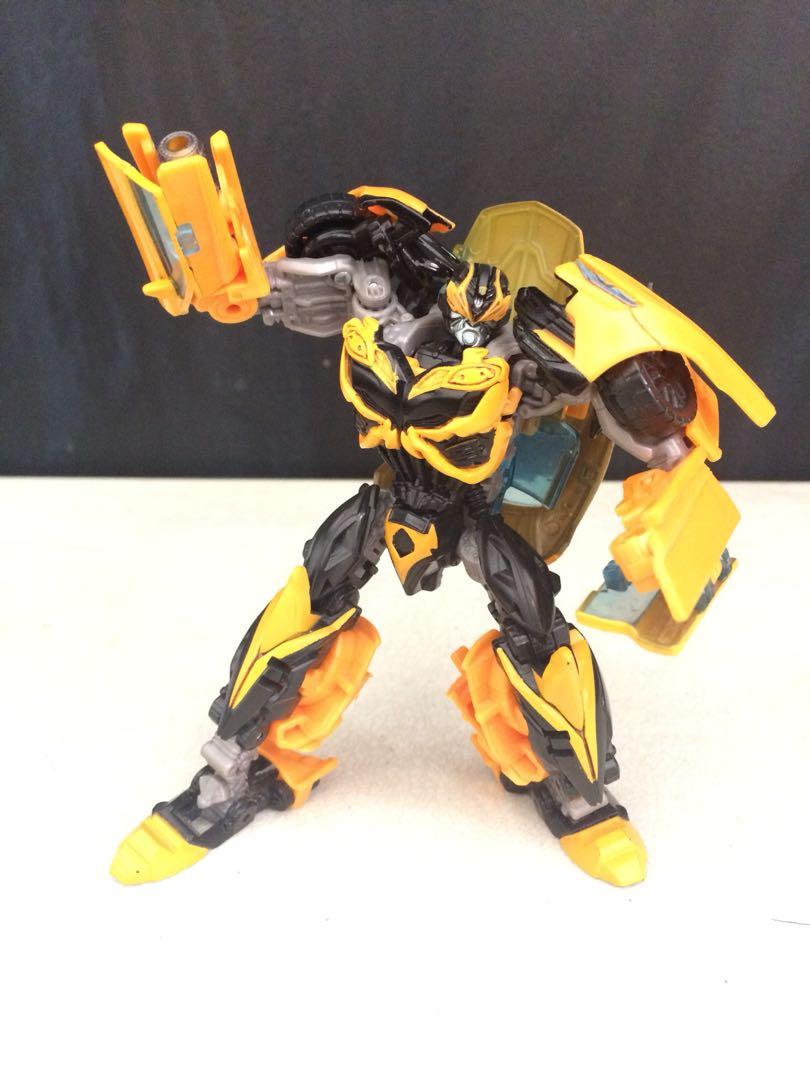Transformers AOE Bumblebee, Hobbies & Toys, Toys & Games on Carousell