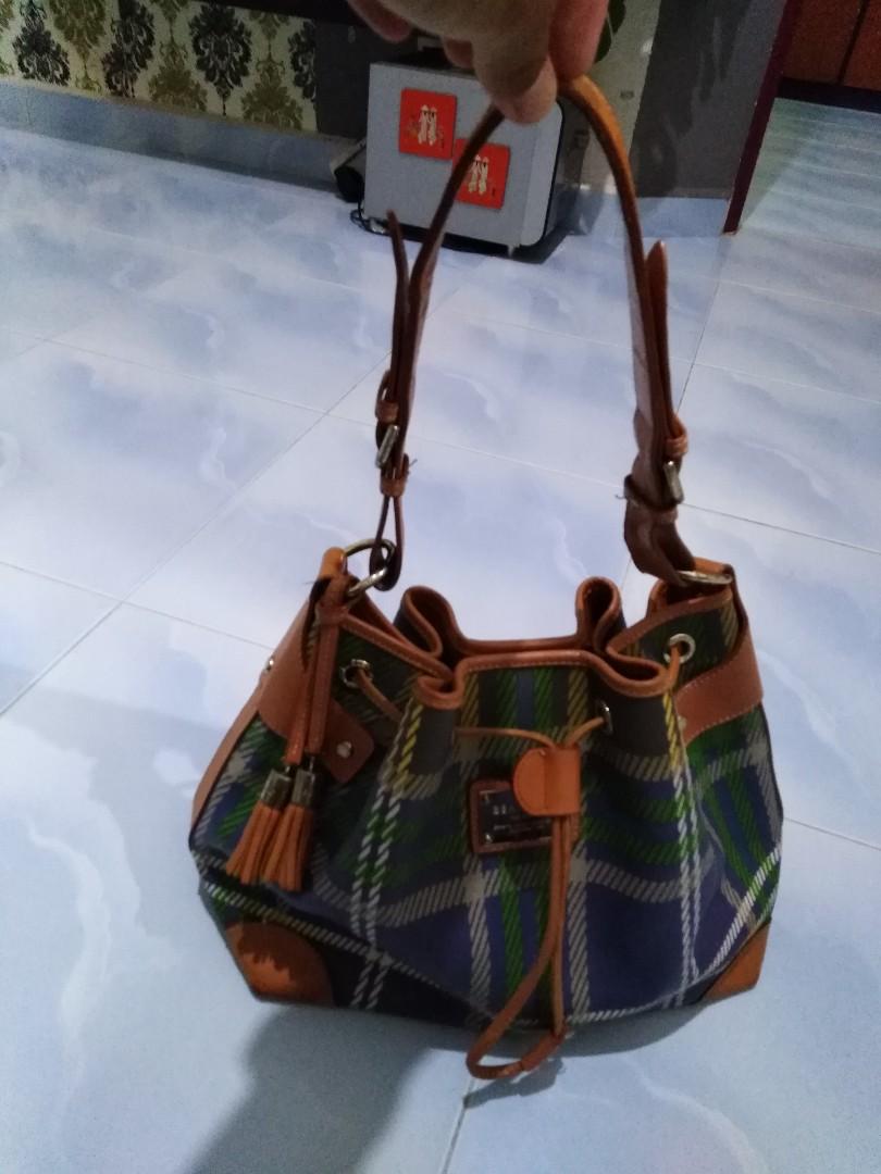 Bean pole bucket, Women's Fashion, Bags & Wallets, Tote Bags on Carousell