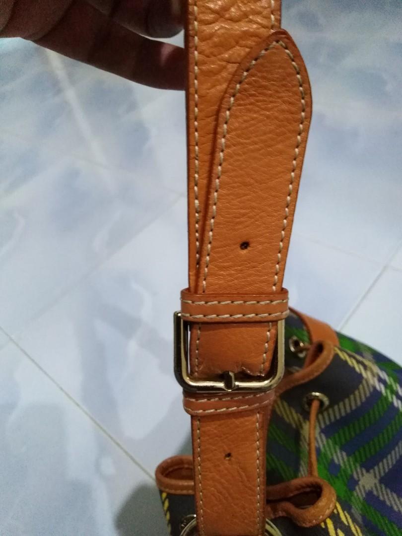Bean pole bucket, Women's Fashion, Bags & Wallets, Tote Bags on Carousell