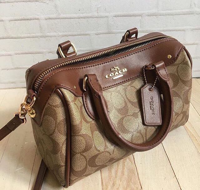 Coach Bennet Signature, Olshop Fashion, Olshop Wanita di Carousell