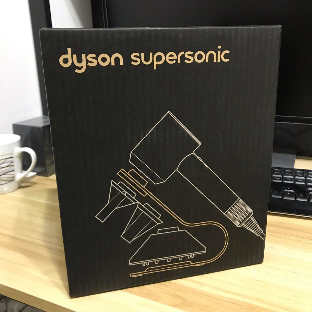 Dyson Supersonic Display stand, Beauty & Personal Care, Hair on Carousell