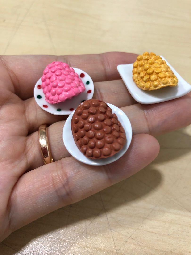 Handmade Miniature Hong Kong Egglet Waffles (Clay), Hobbies & Toys ...