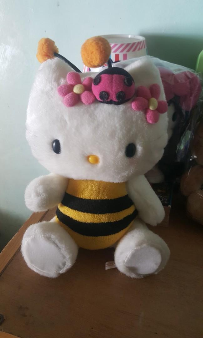 Hello kitty bee (jointed), Hobbies & Toys, Toys & Games on Carousell