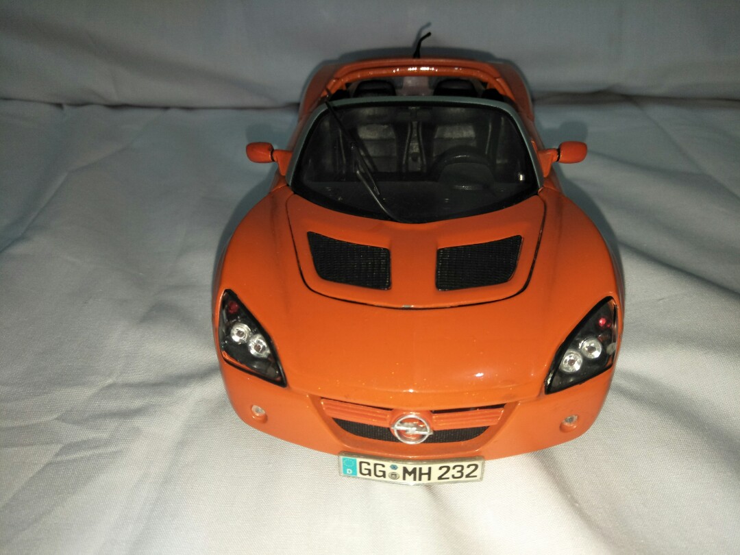 Mobil Opel Speedster, Toys & Collectibles, Mainan di Carousell
