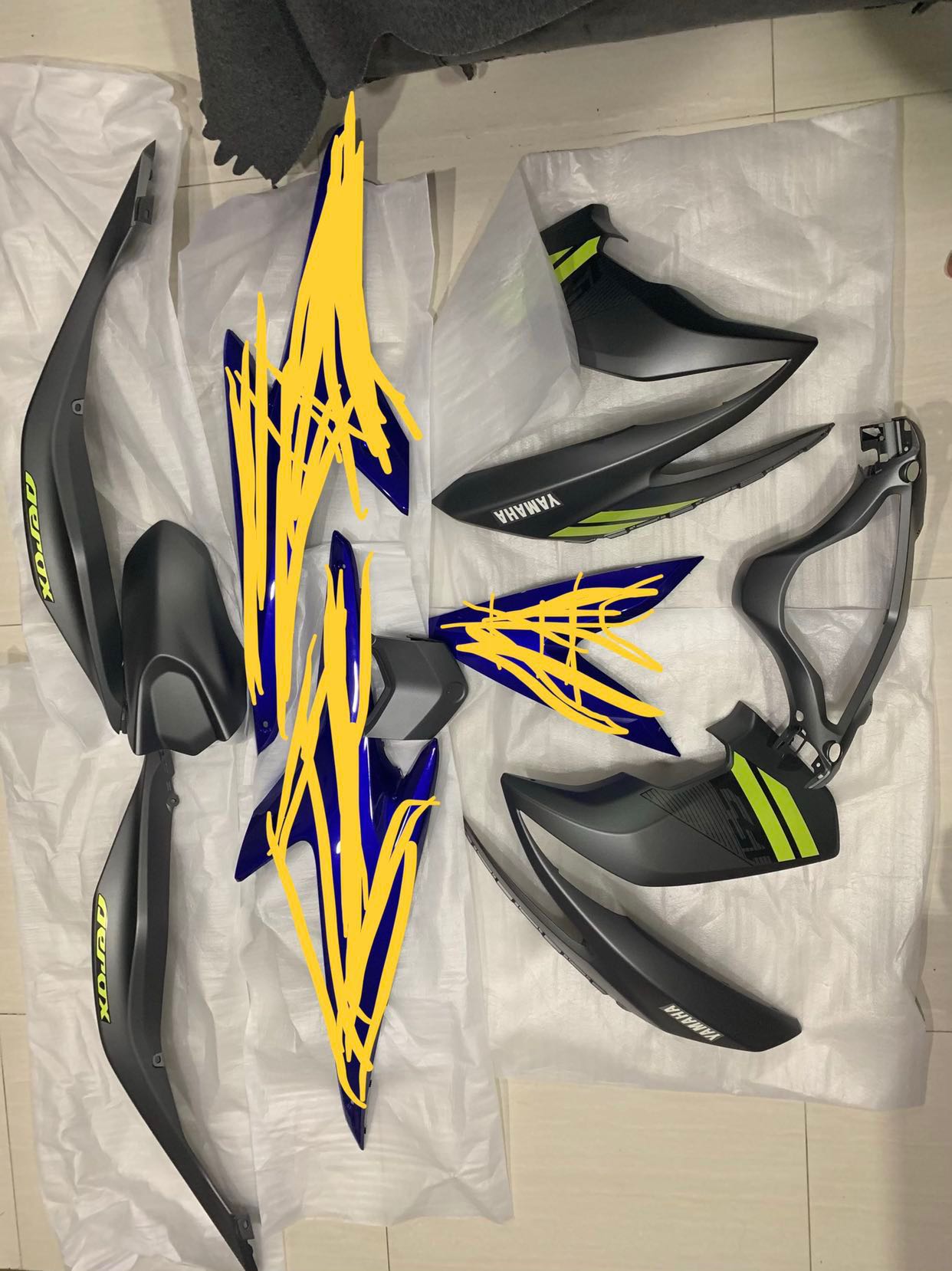 Aerox coverset, Motorcycles, Motorcycle Accessories on Carousell