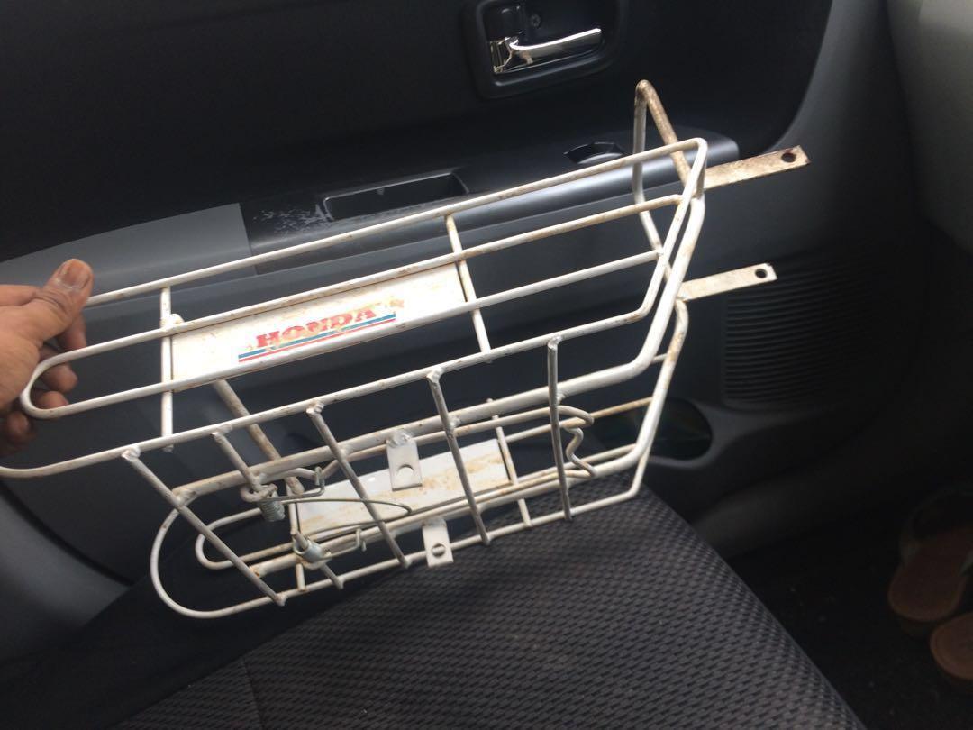 Bakul motor honda / yamaha, Auto Accessories on Carousell