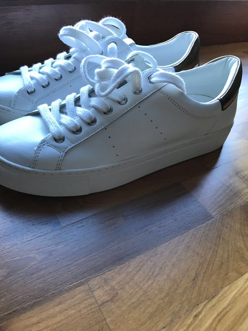 Massimo dutti shoes, Women's Fashion, Footwear, Sneakers on Carousell