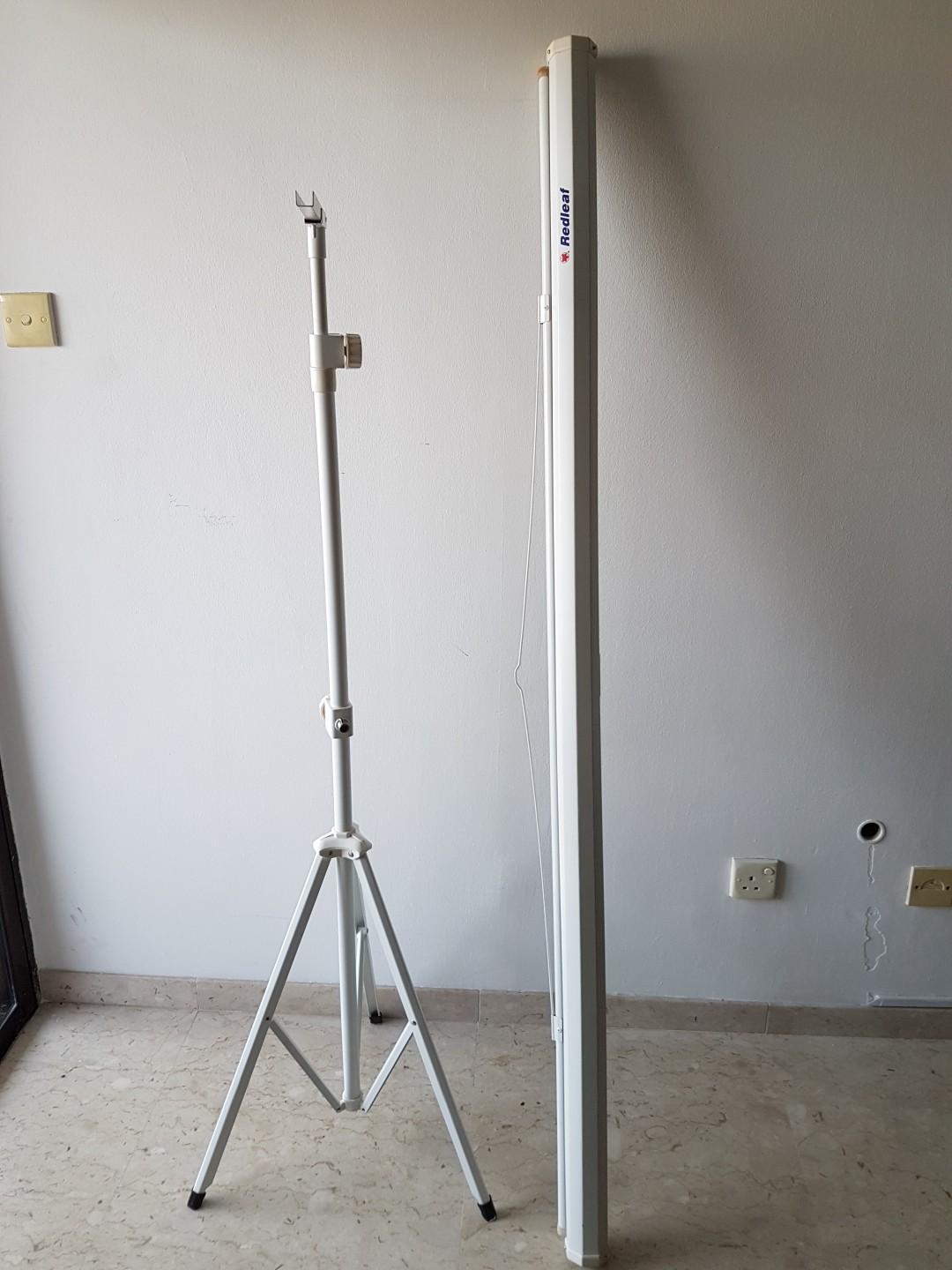 Red Leaf Projection Screen, TV & Home Appliances, TV & Entertainment ...