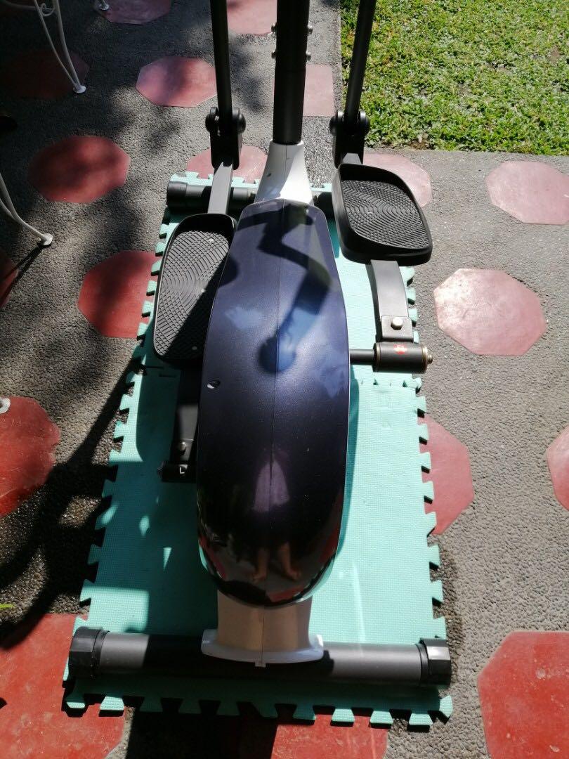 Trax X3 elliptical bike exerciser, Sports Equipment, Other Sports ...