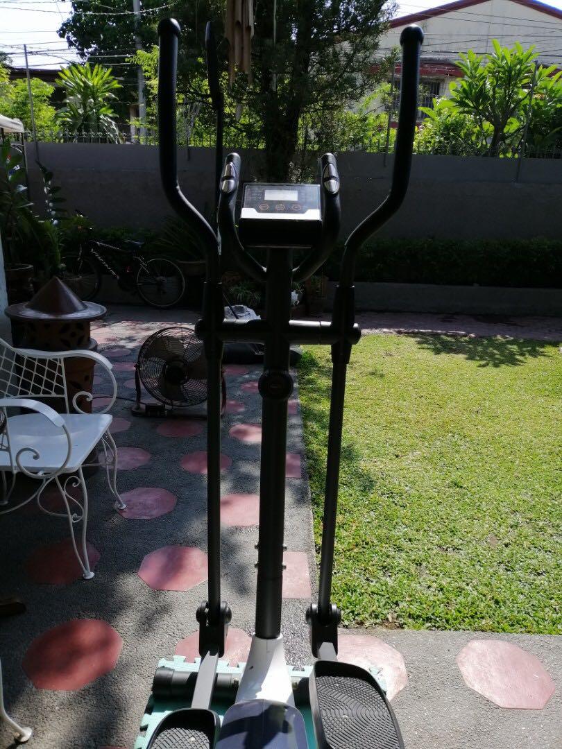 Trax X3 elliptical bike exerciser, Sports Equipment, Other Sports ...