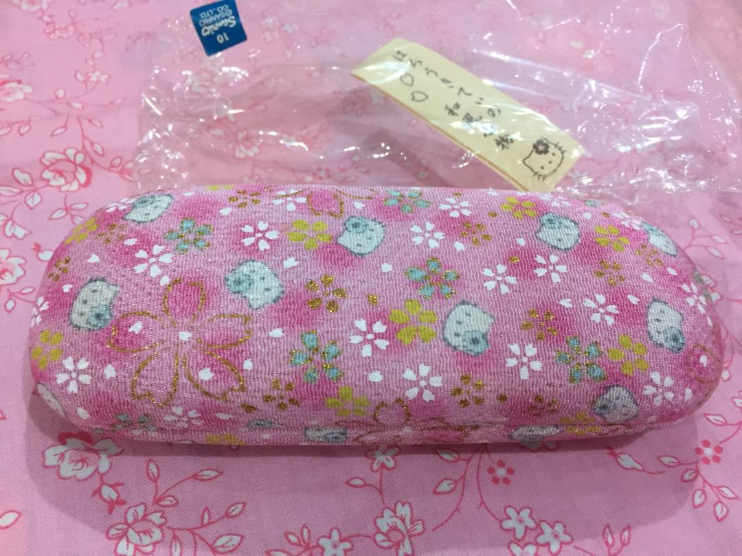 Hello kitty glasses case, Women's Fashion, Watches & Accessories ...