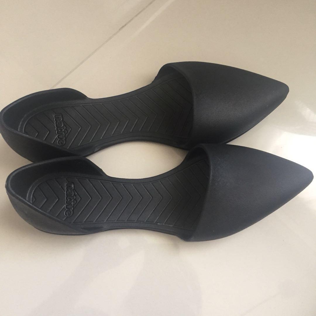 Native Audrey Flats, Women's Fashion, Footwear, Flats & Sandals on ...