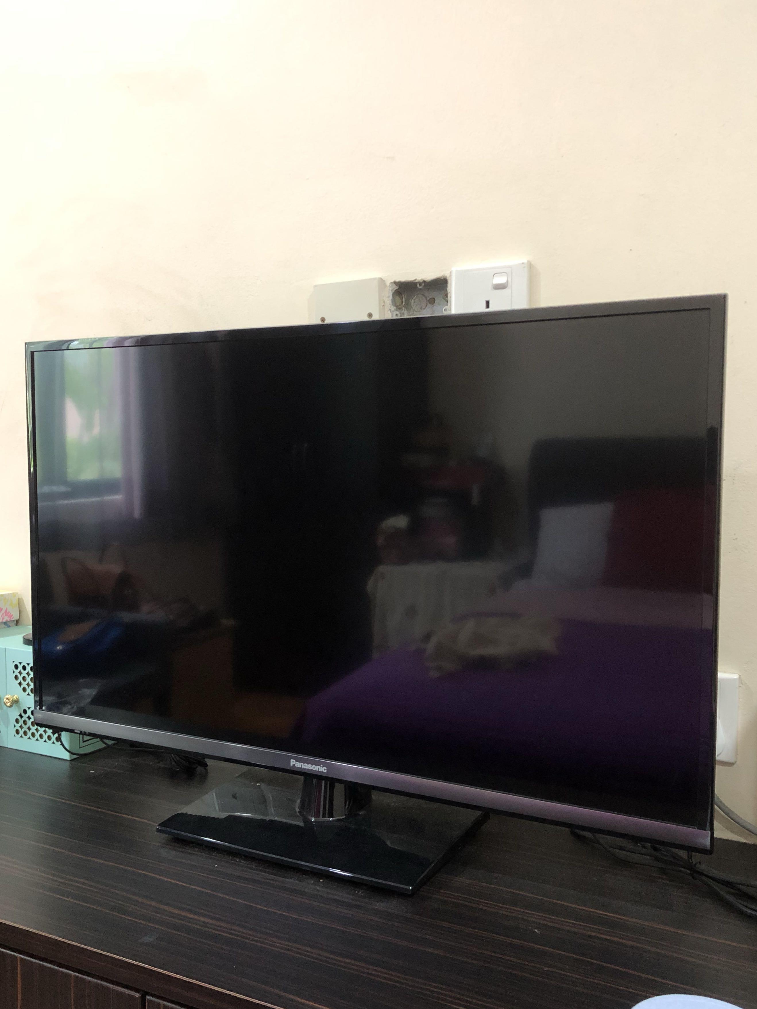 Panasonic 32 inch FULL HD Smart TV, TV & Home Appliances, TV ...