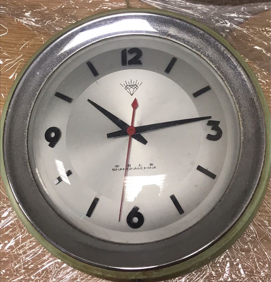 Vintage Diamond brand analog clock, Hobbies & Toys, Memorabilia ...