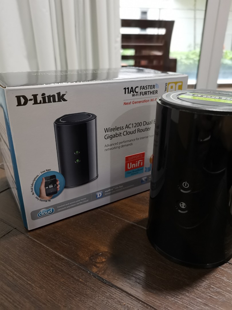 D-Link AC 1200 Dual Band Gigabit Cloud Router, Computers & Tech, Parts ...