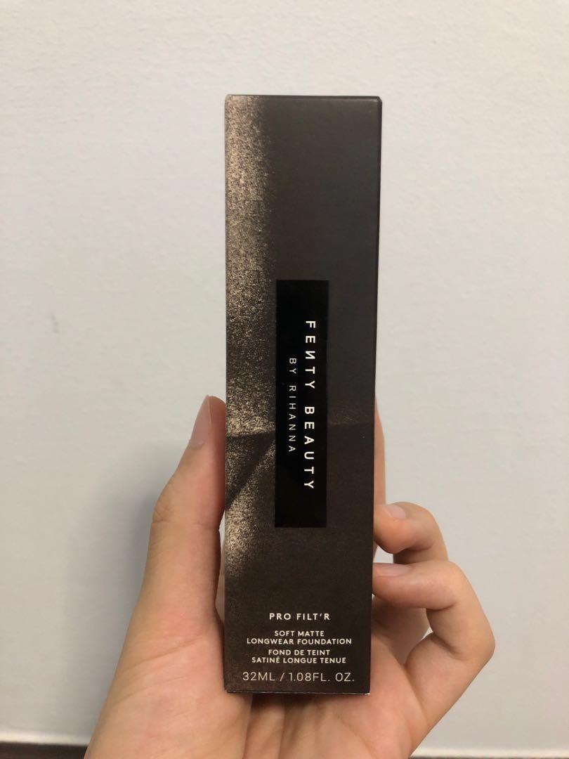Fenty Beauty Pro Filt’r Soft Matte Longwear Foundation Shade 220 ...