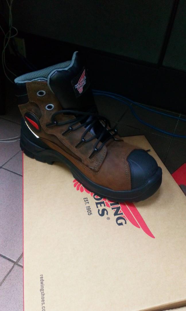 RED WING safety shoe 3228, Men's Fashion, Footwear, Boots on Carousell
