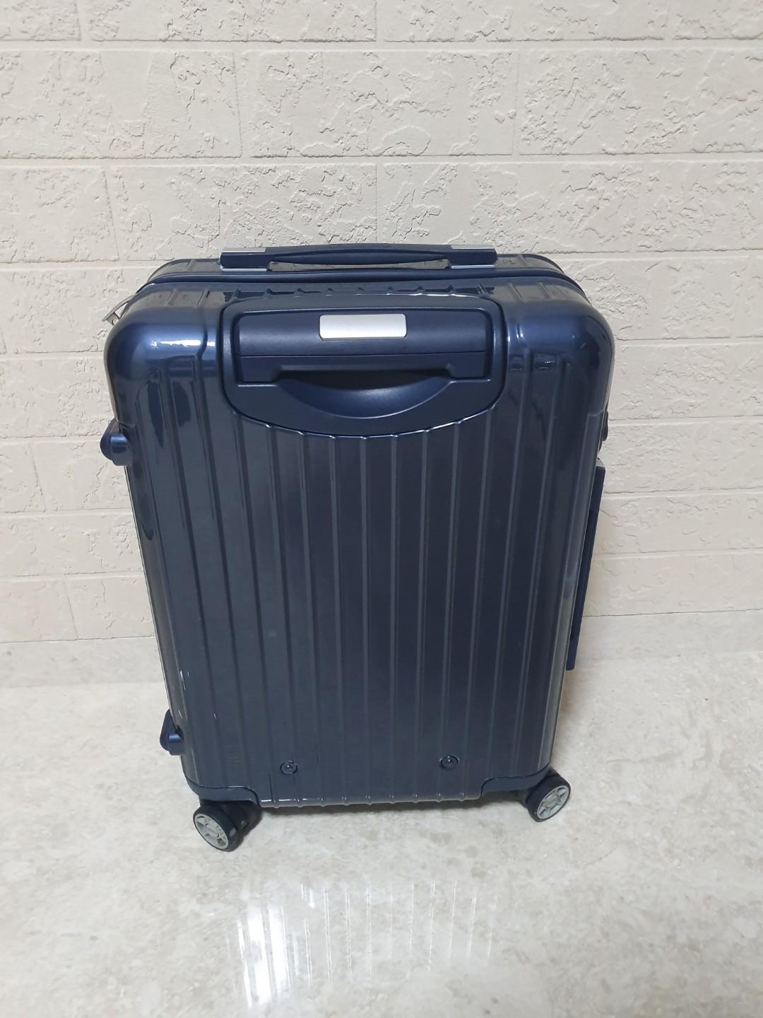 Rimowa Salsa Deluxe Hybrid Cabin Multiwheel, Hobbies & Toys, Travel, Luggage on Carousell